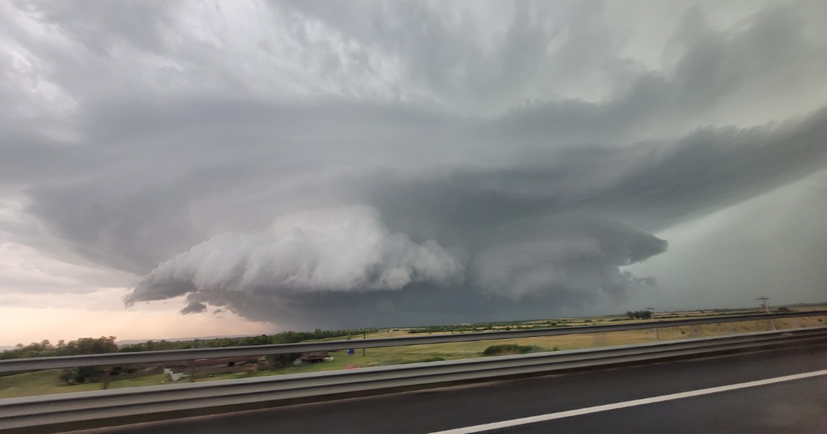 Furtuni spectaculoase în România. GALERIE FOTO - Știri meteo