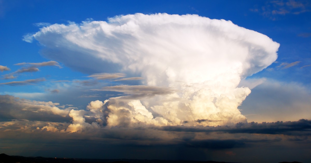Meteorología - Tipos de nubes: los cumulonimbus - Noticias y actualidad meteorológica