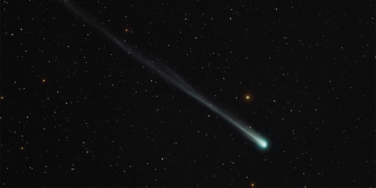 Rare visitors from space – two comets visible in the night sky in ...